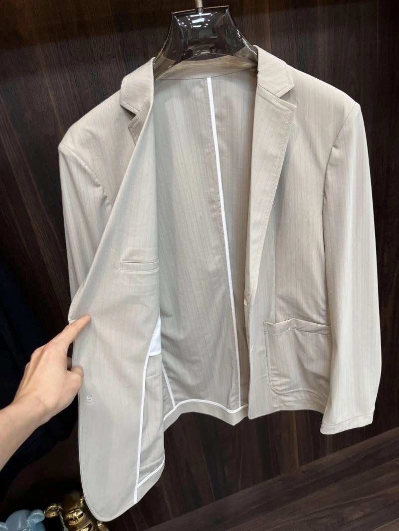 Inexpensive Louis Vuitton Outwear