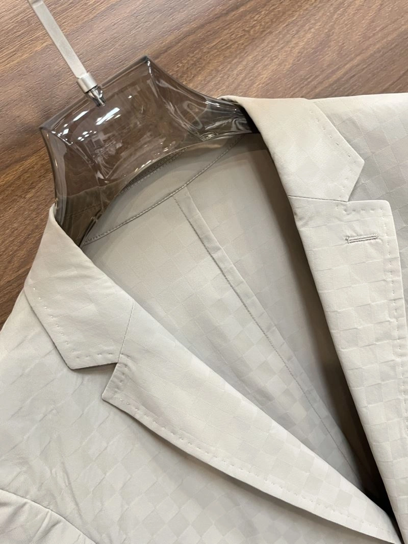 1:1 copy Louis Vuitton Outwear