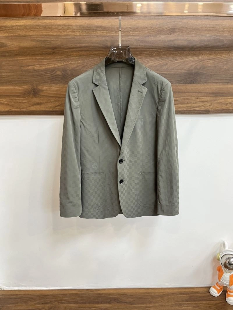 Louis Vuitton Outwear
