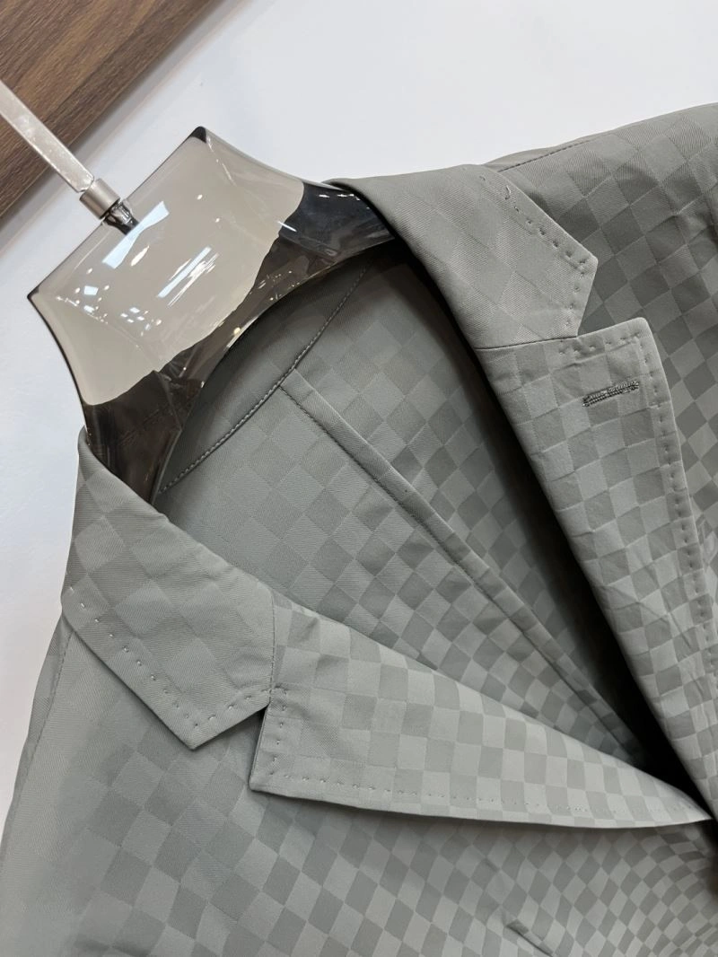 OEM Louis Vuitton Outwear