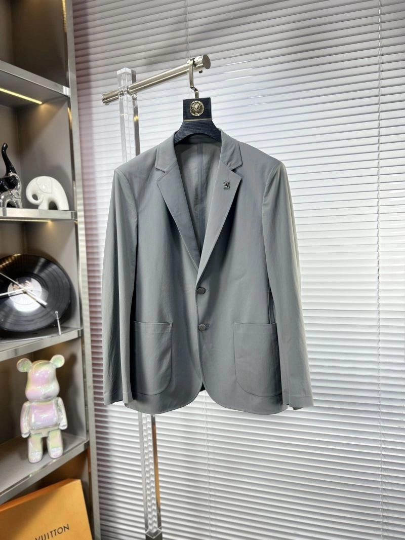 Louis Vuitton Outwear
