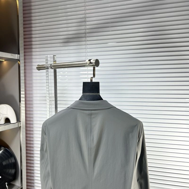 Perfect replica Louis Vuitton Outwear