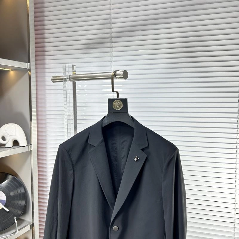 Mirror quality Louis Vuitton Outwear