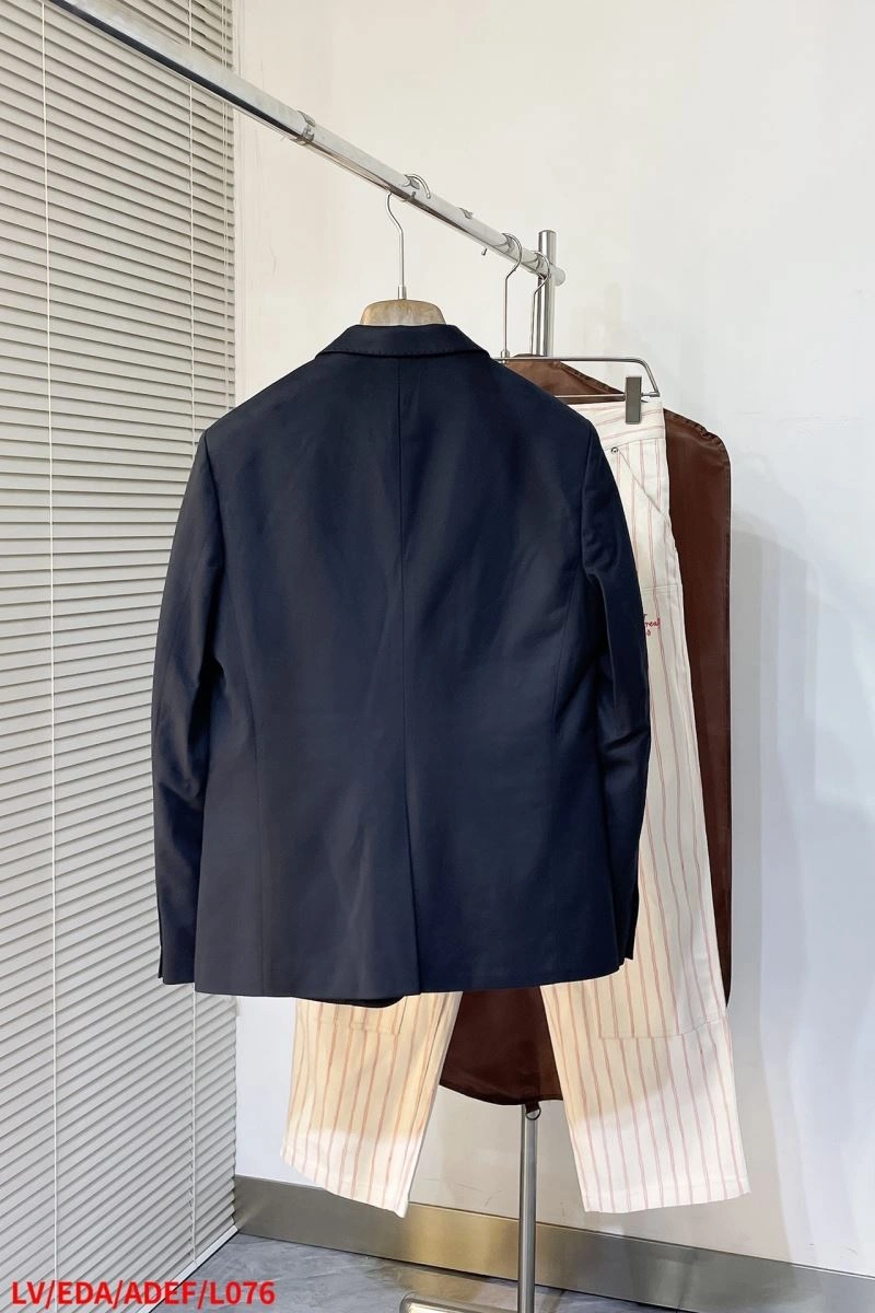 Legit Louis Vuitton Outwear