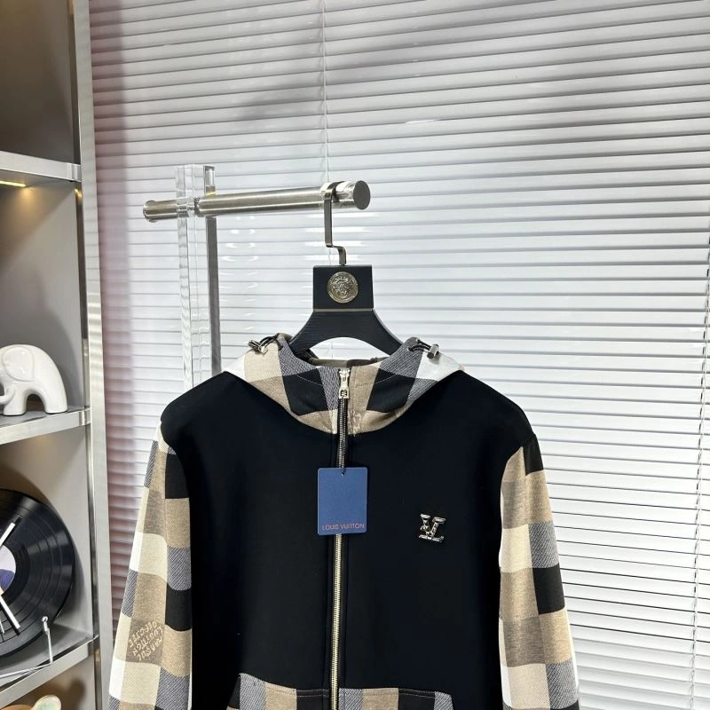 Official Louis Vuitton Outwear