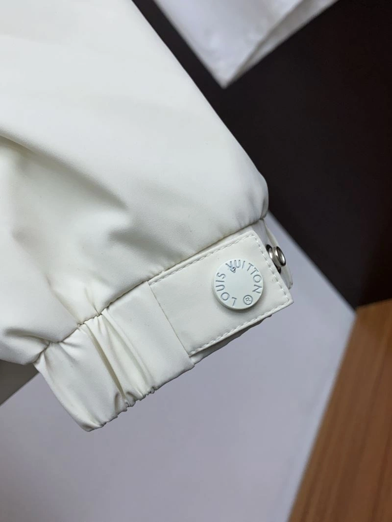Top match Louis Vuitton Outwear