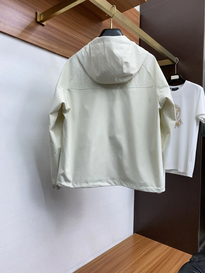 Top match Louis Vuitton Outwear