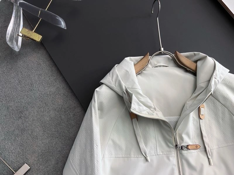 Legit Louis Vuitton Outwear
