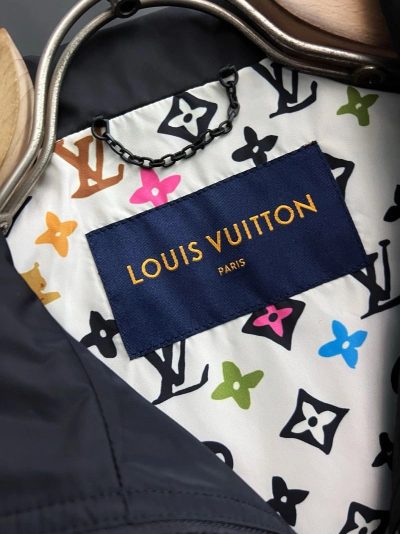 Official Louis Vuitton Outwear