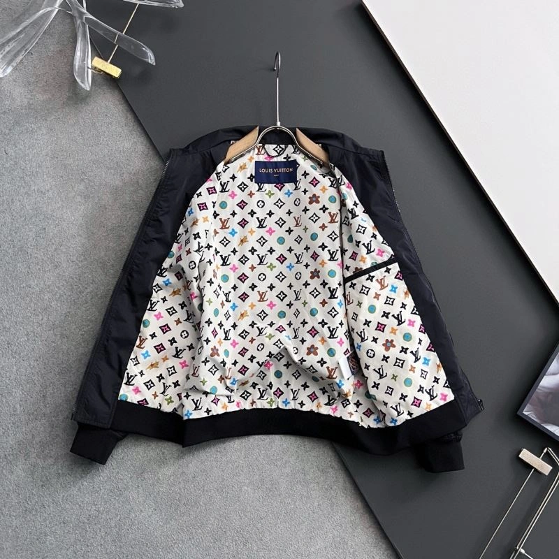 Official Louis Vuitton Outwear