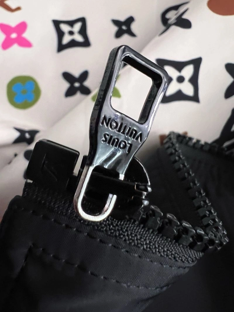 Official Louis Vuitton Outwear