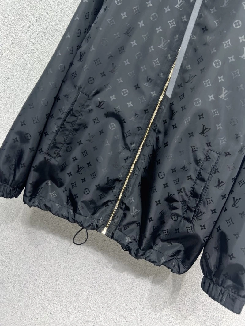 Real Louis Vuitton Outwear