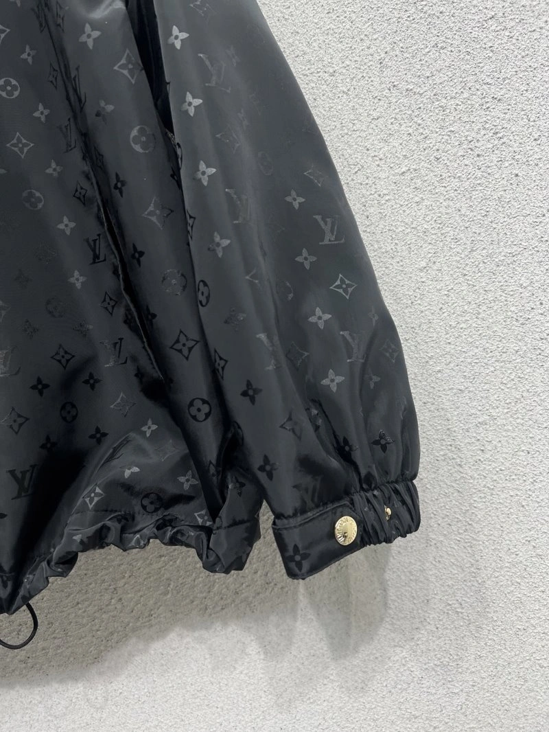 Real Louis Vuitton Outwear