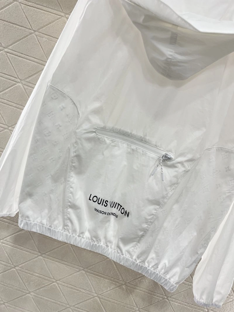 Official Louis Vuitton Outwear