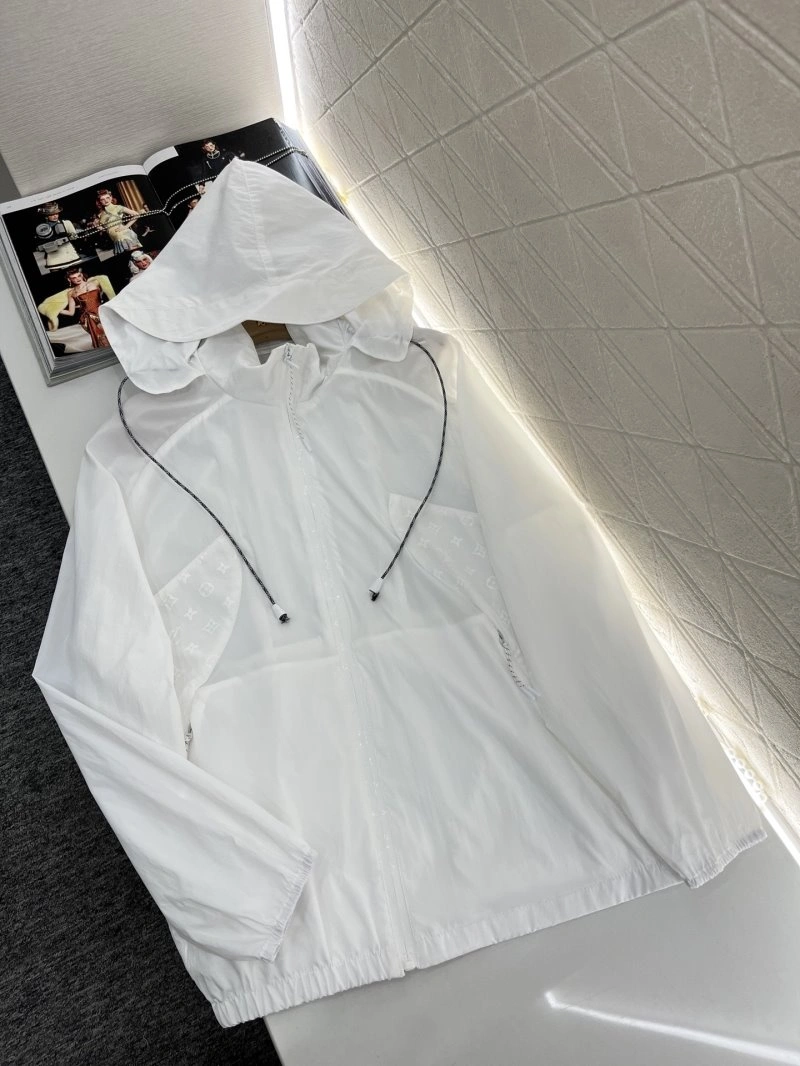 Official Louis Vuitton Outwear