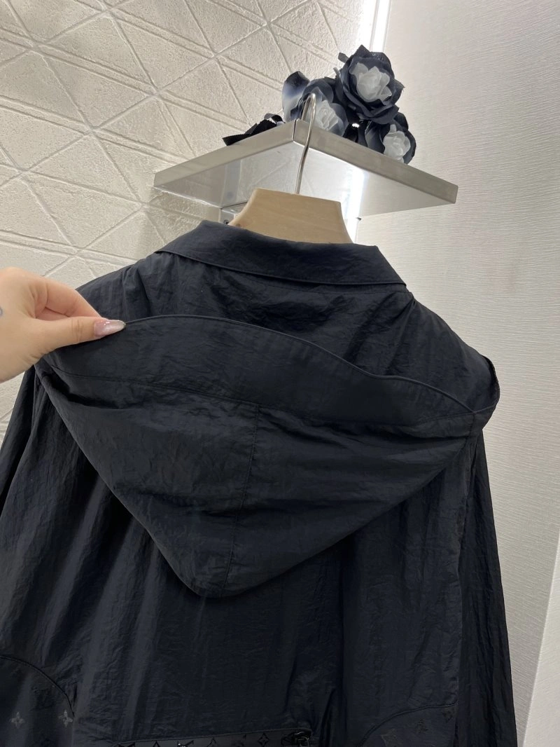 Official Louis Vuitton Outwear