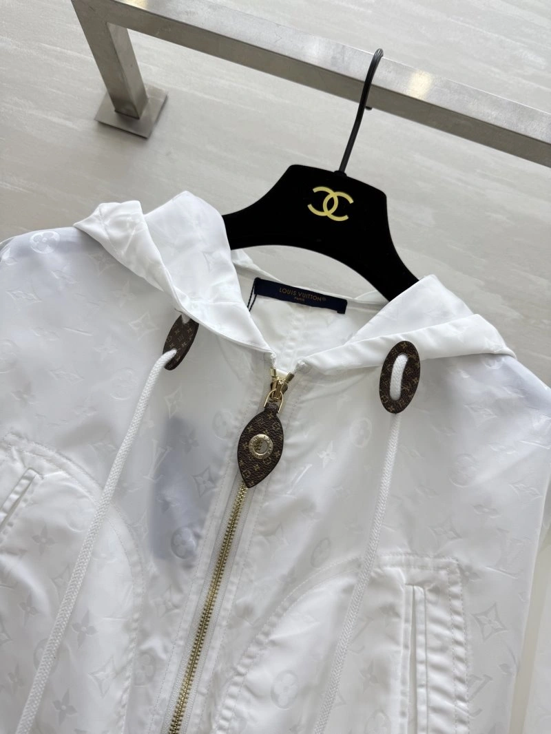 High accuracy Louis Vuitton Outwear