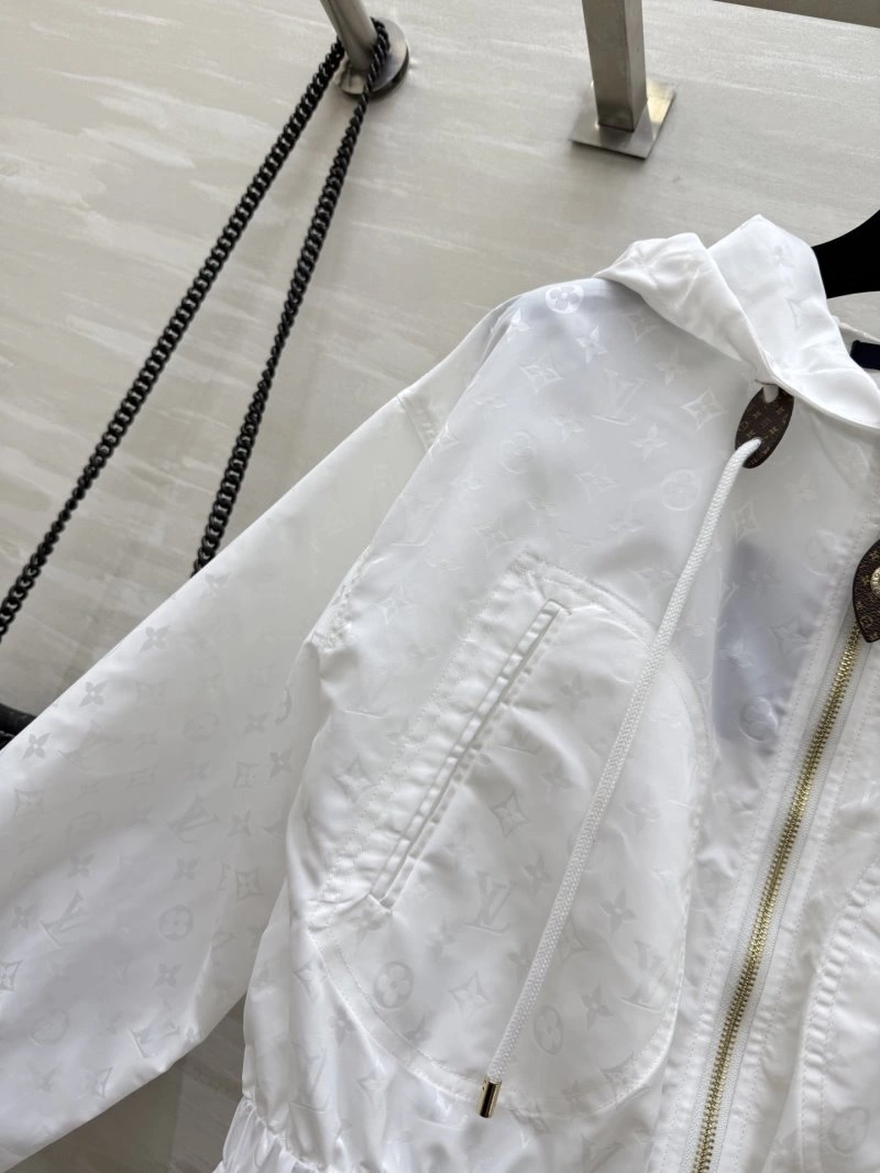 High accuracy Louis Vuitton Outwear