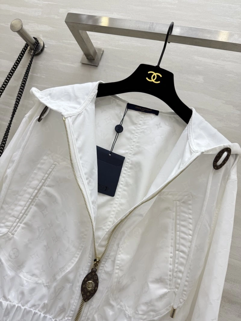 High accuracy Louis Vuitton Outwear