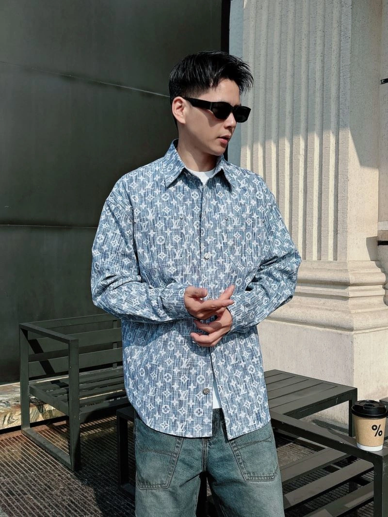 Bargain Louis Vuitton Outwear