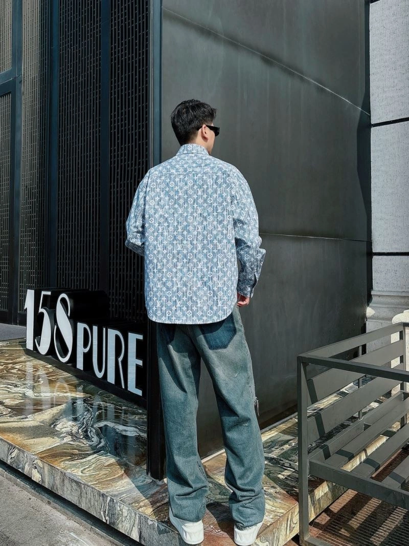 Bargain Louis Vuitton Outwear