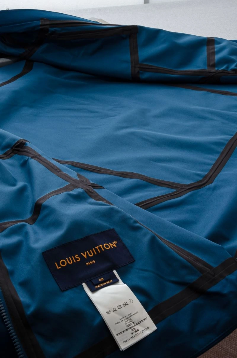 High fidelity Louis Vuitton Outwear