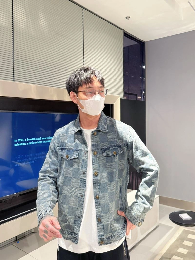 Factory-made Louis Vuitton Outwear