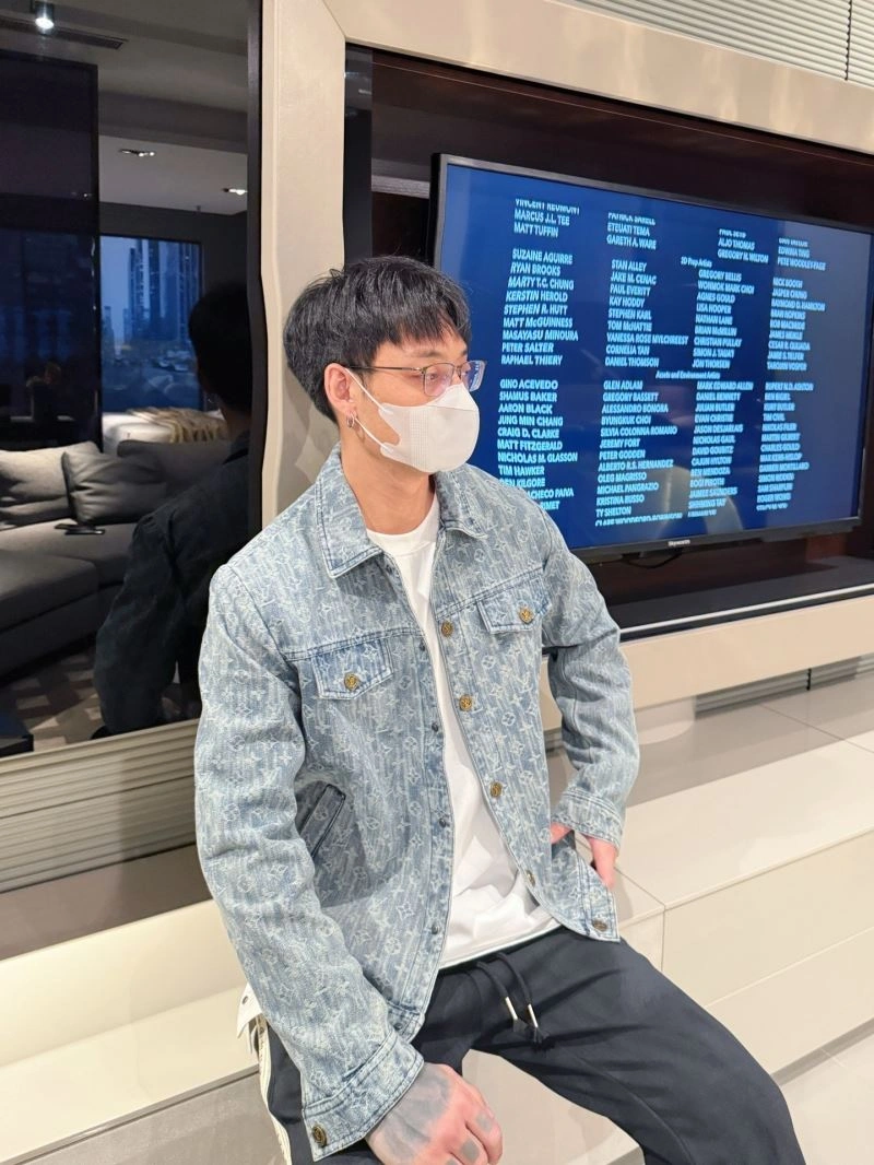 High accuracy Louis Vuitton Outwear