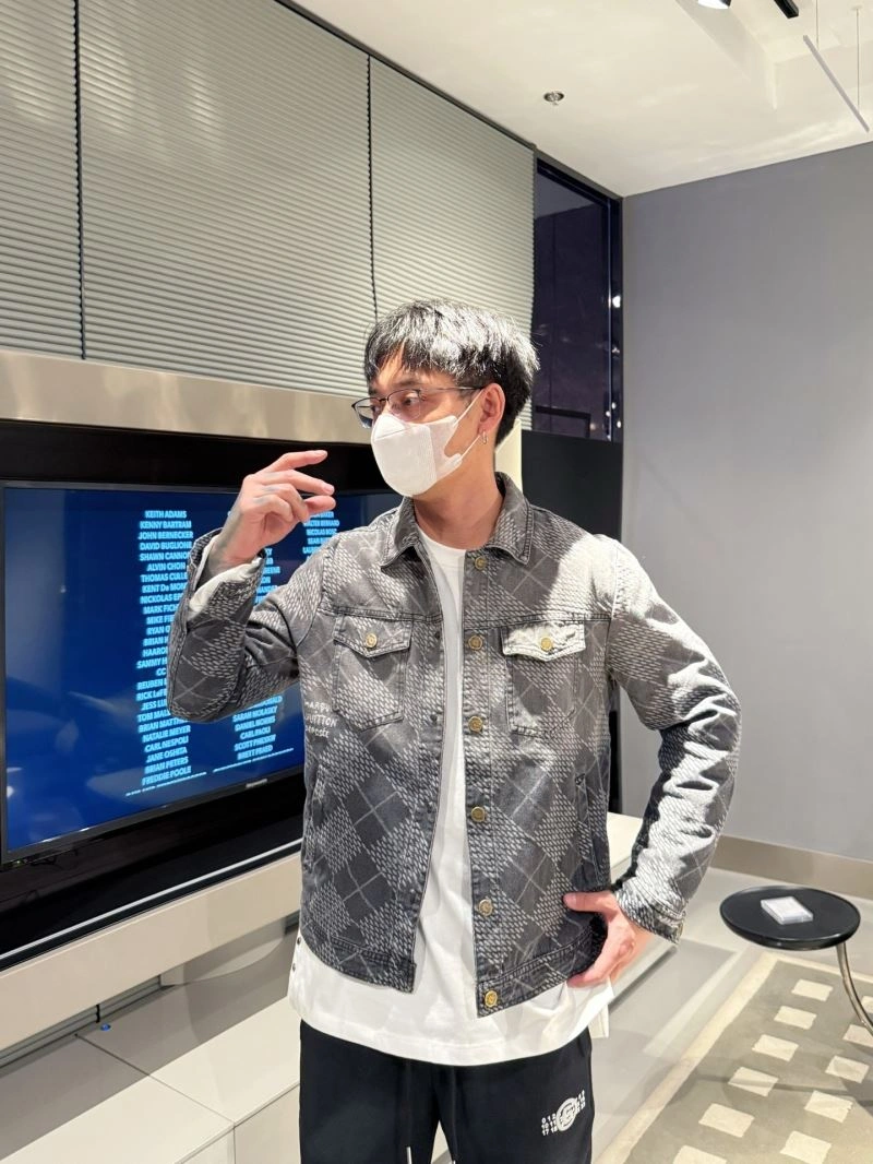 Low-cost Louis Vuitton Outwear