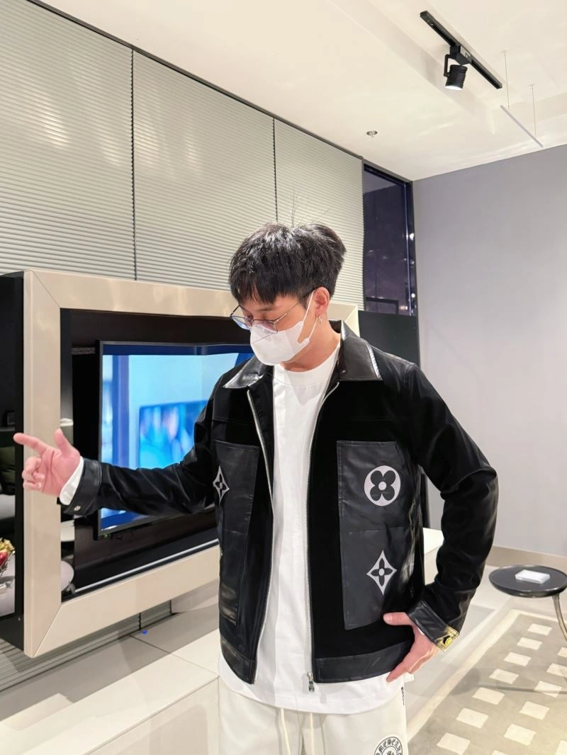 Official Louis Vuitton Outwear