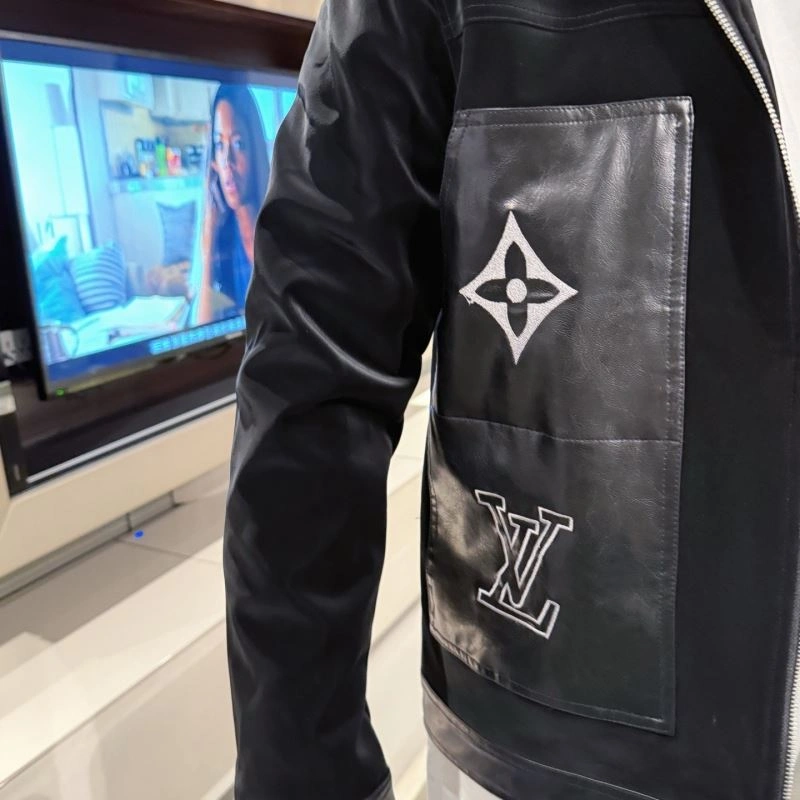 Official Louis Vuitton Outwear