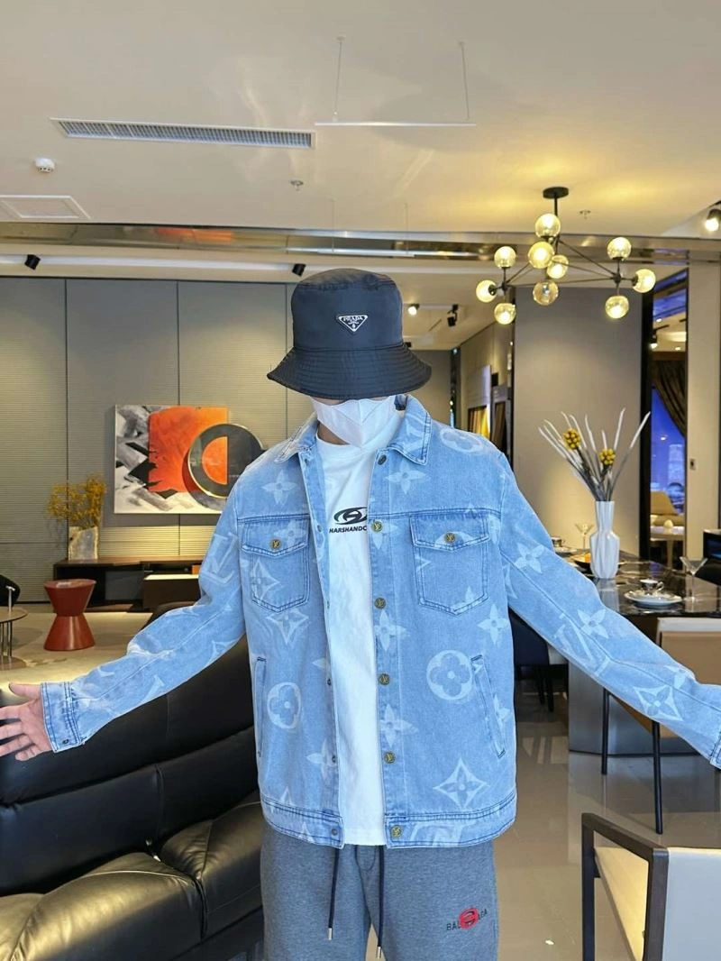 Legit Louis Vuitton Outwear