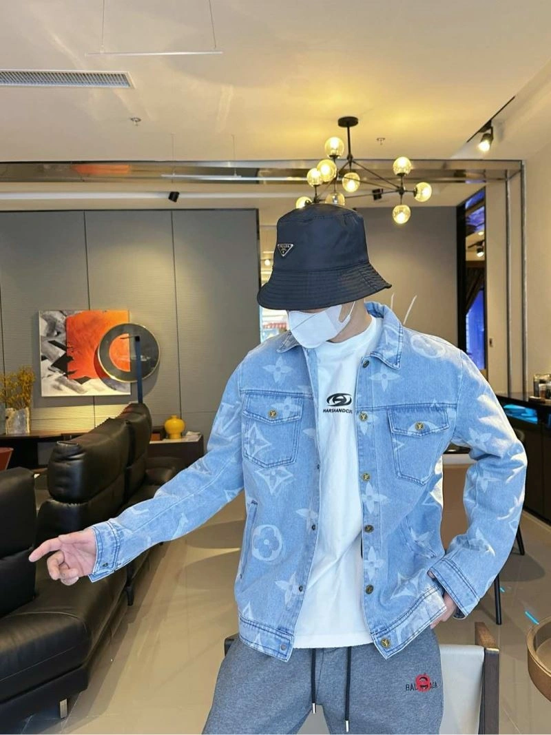 Legit Louis Vuitton Outwear