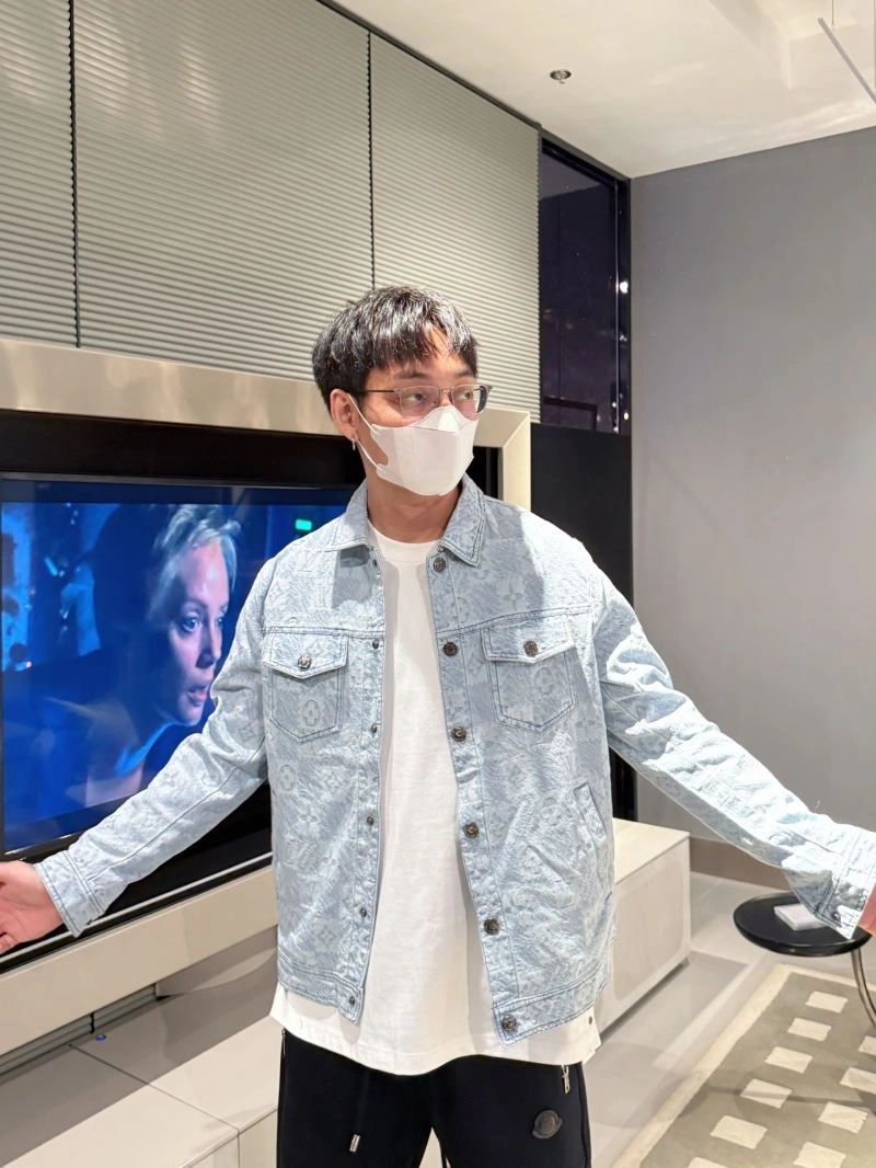 Original Louis Vuitton Outwear