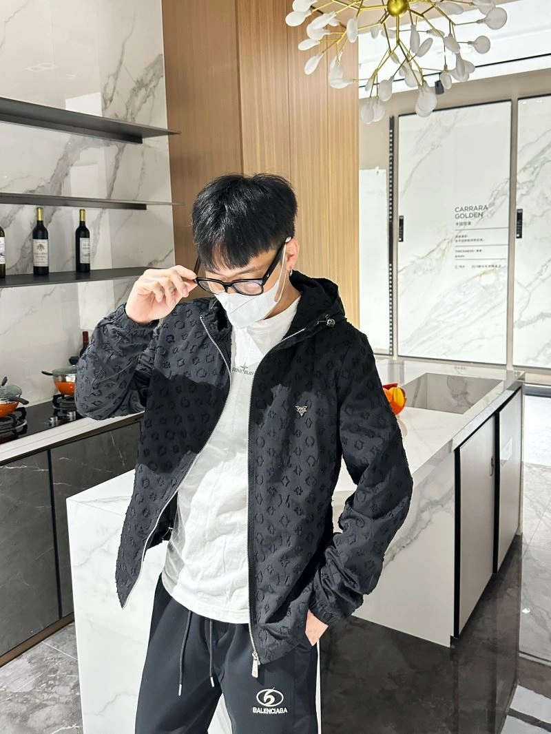 Exact replica Louis Vuitton Outwear