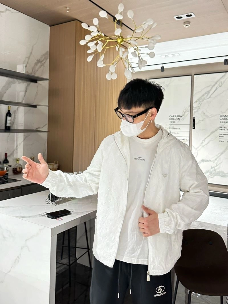 Discounted Louis Vuitton Outwear