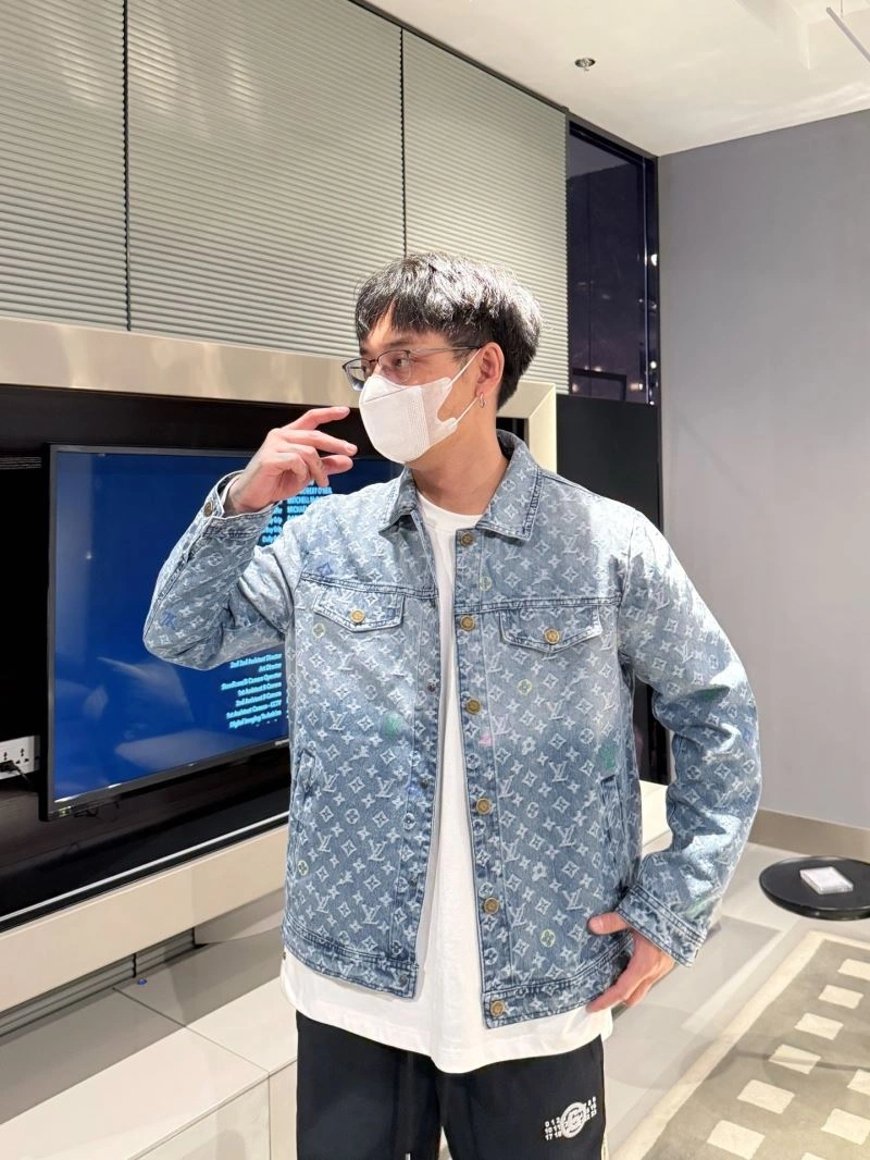 Official Louis Vuitton Outwear
