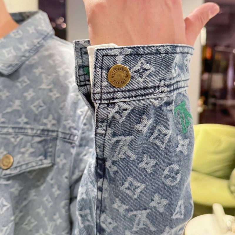 Official Louis Vuitton Outwear