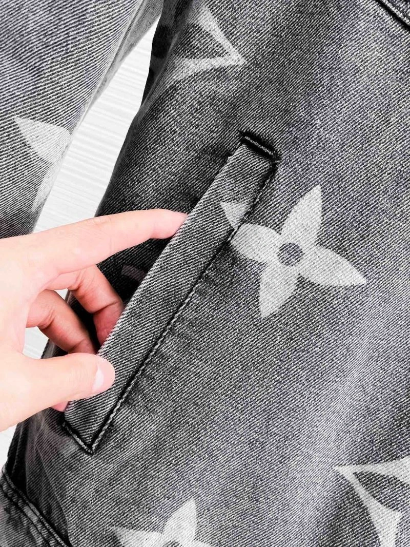 Exact replica Louis Vuitton Outwear