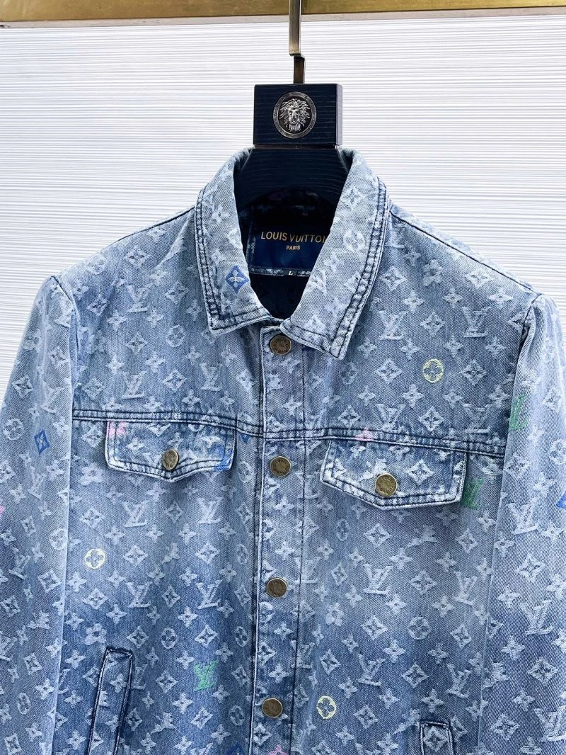 Accurate model Louis Vuitton Outwear