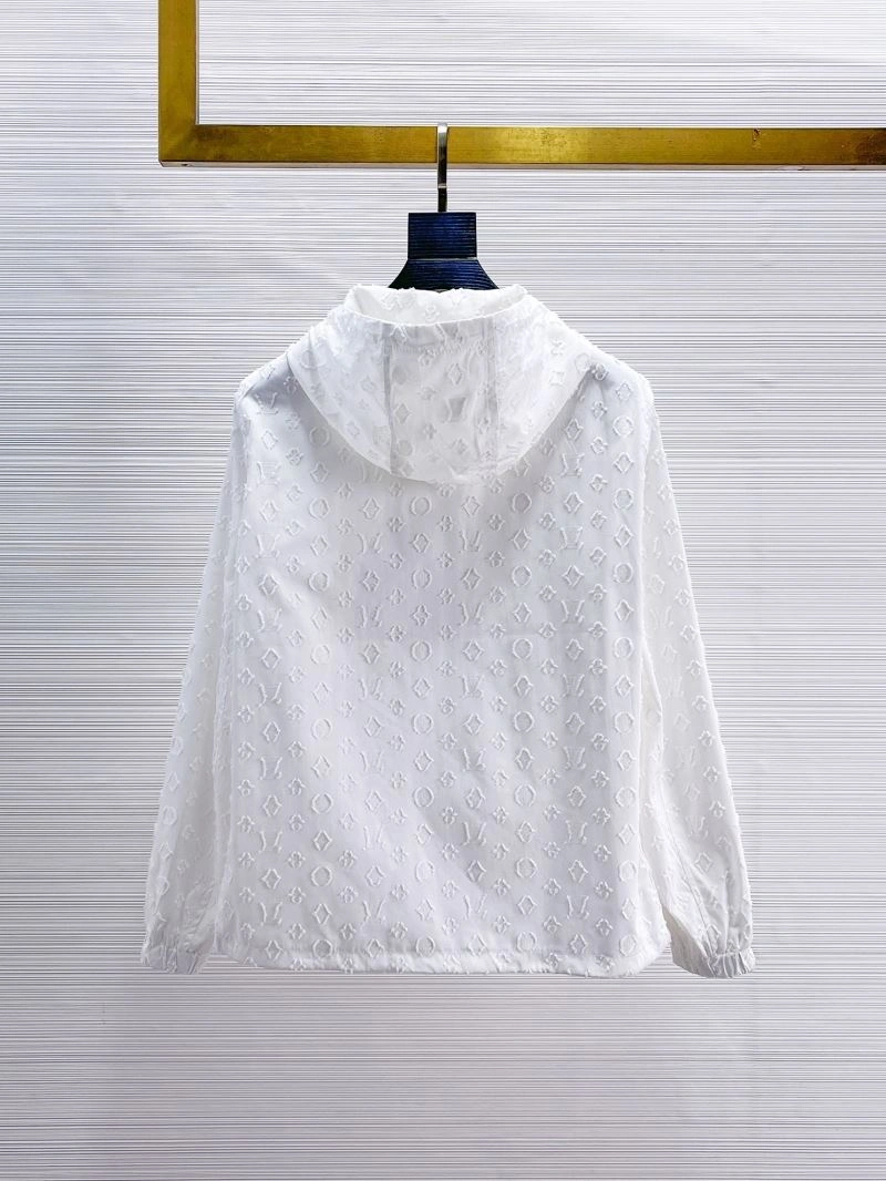 Bargain Louis Vuitton Outwear