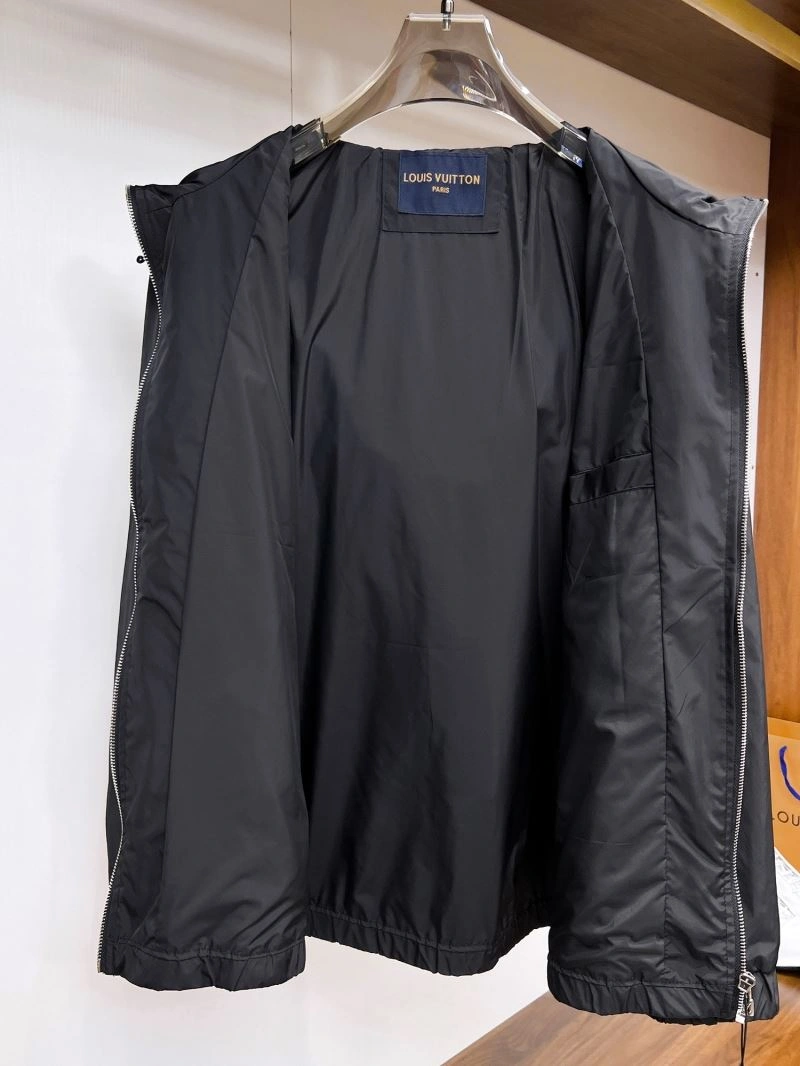Top match Louis Vuitton Outwear
