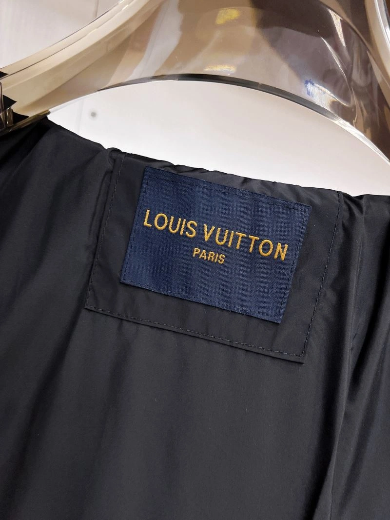 Top match Louis Vuitton Outwear