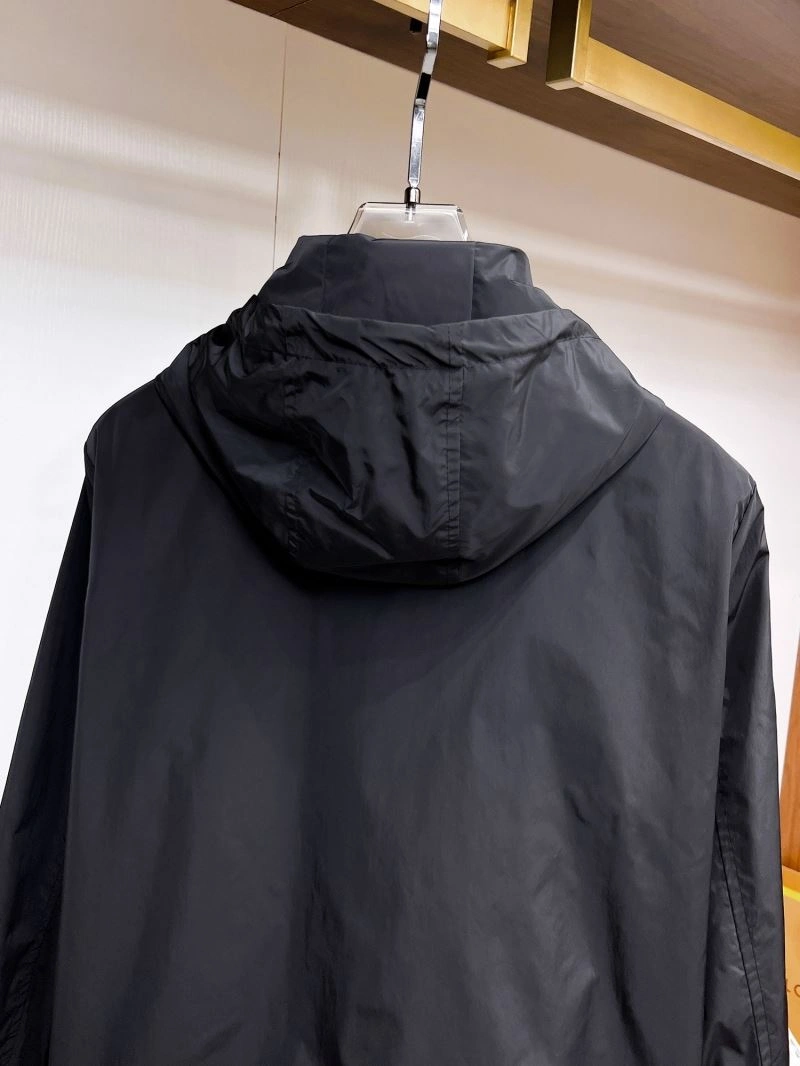 Top match Louis Vuitton Outwear