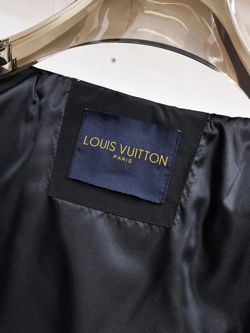 Legit Louis Vuitton Outwear
