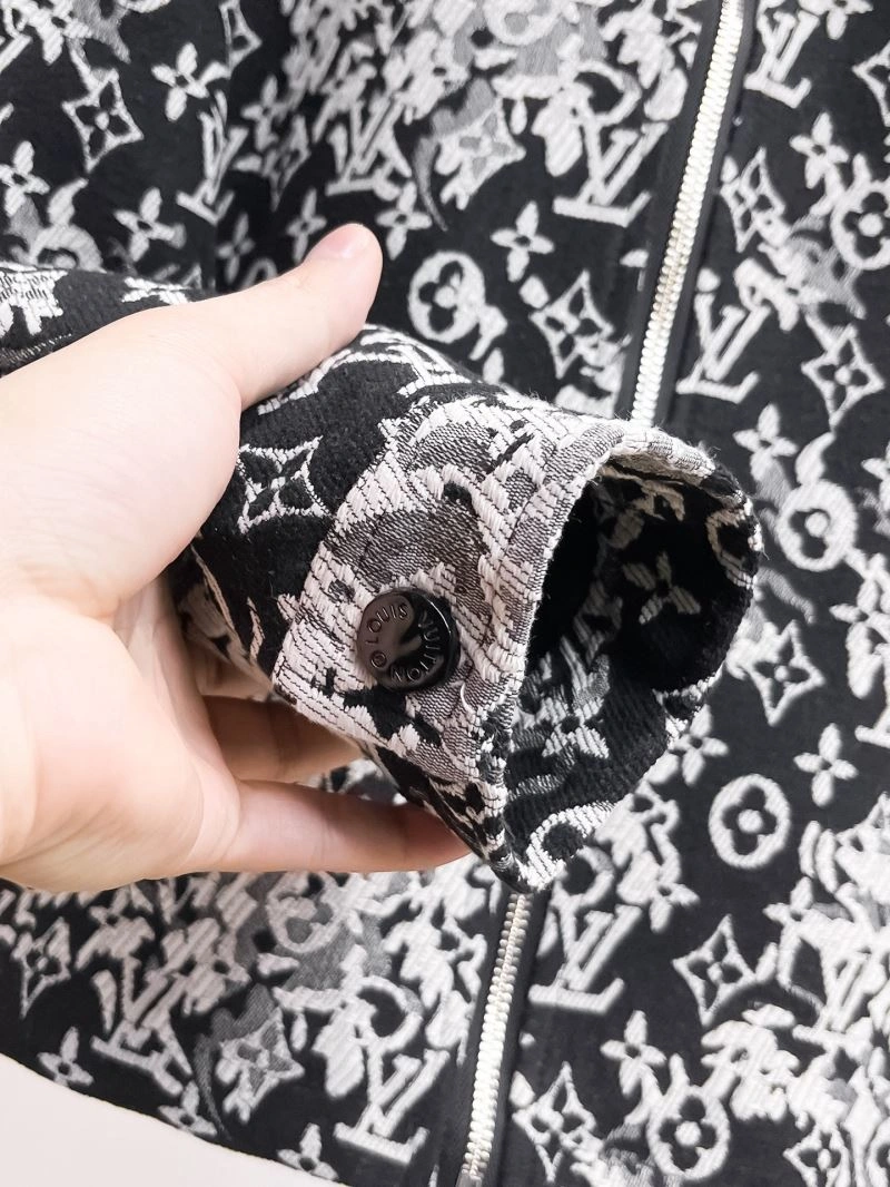 Exact replica Louis Vuitton Outwear