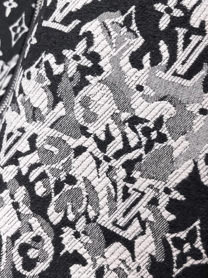 Exact replica Louis Vuitton Outwear