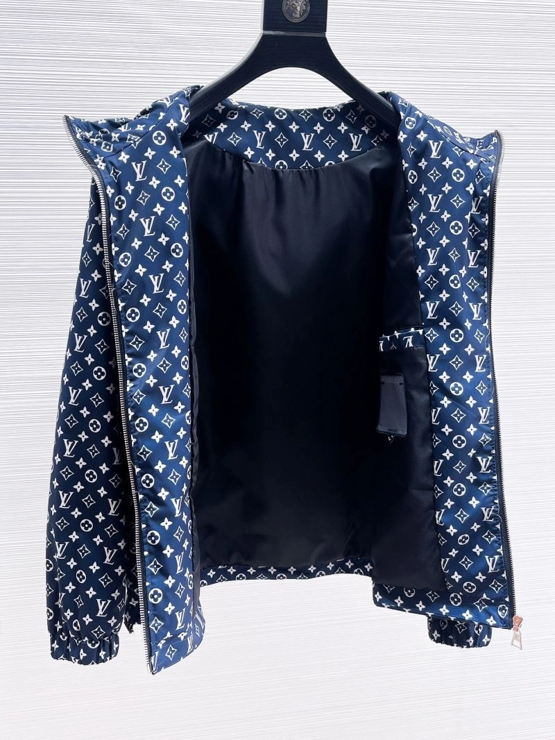 Accurate model Louis Vuitton Outwear