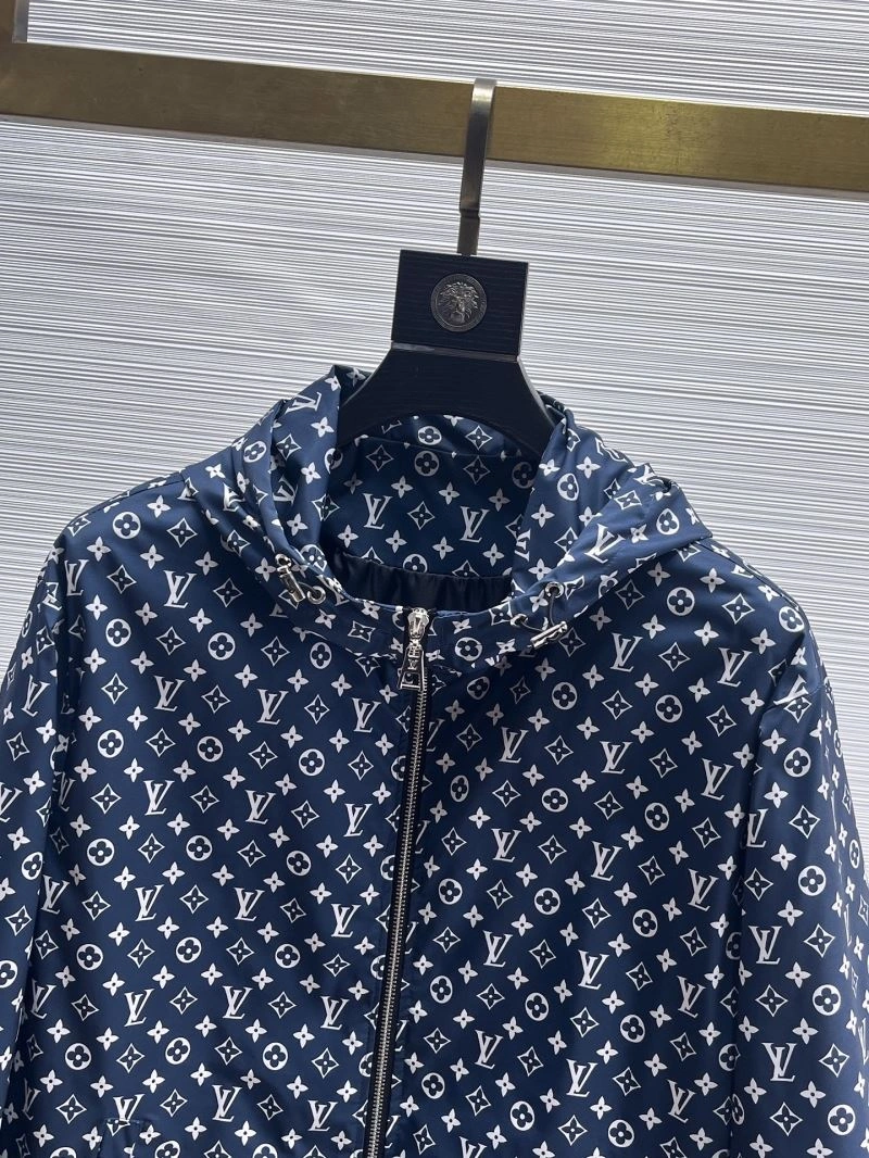 Accurate model Louis Vuitton Outwear