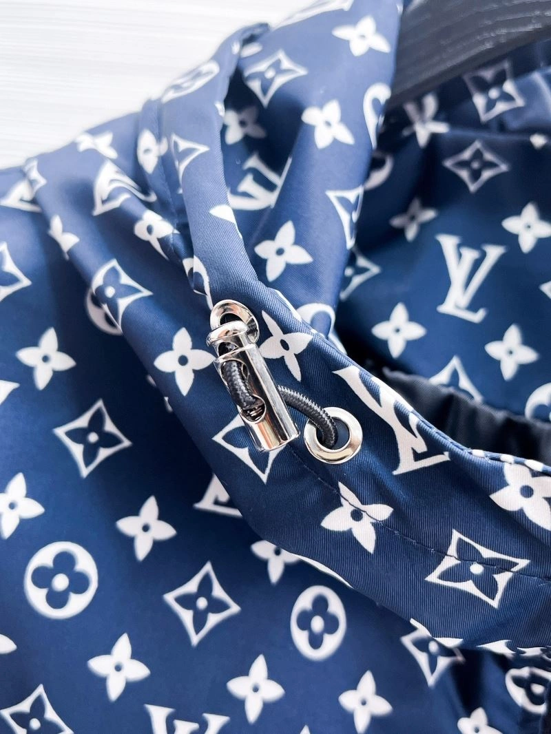 Accurate model Louis Vuitton Outwear